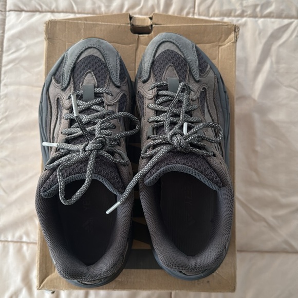 Yeezy | Shoes | Yeezy Boost 70 Geode Original Size 7 | Poshmark